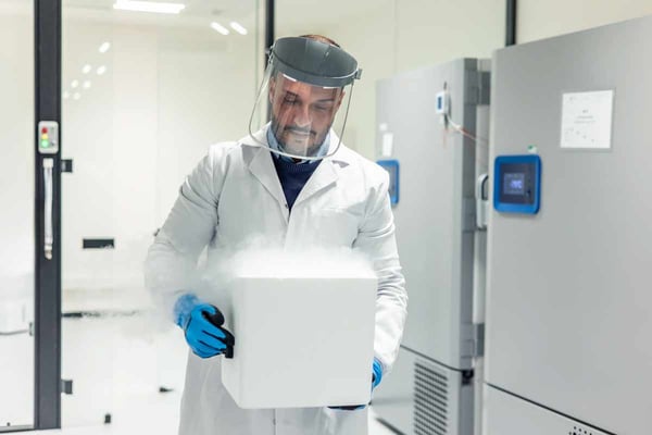 Lab Specimens & Biologics | Healthcare | American Expediting